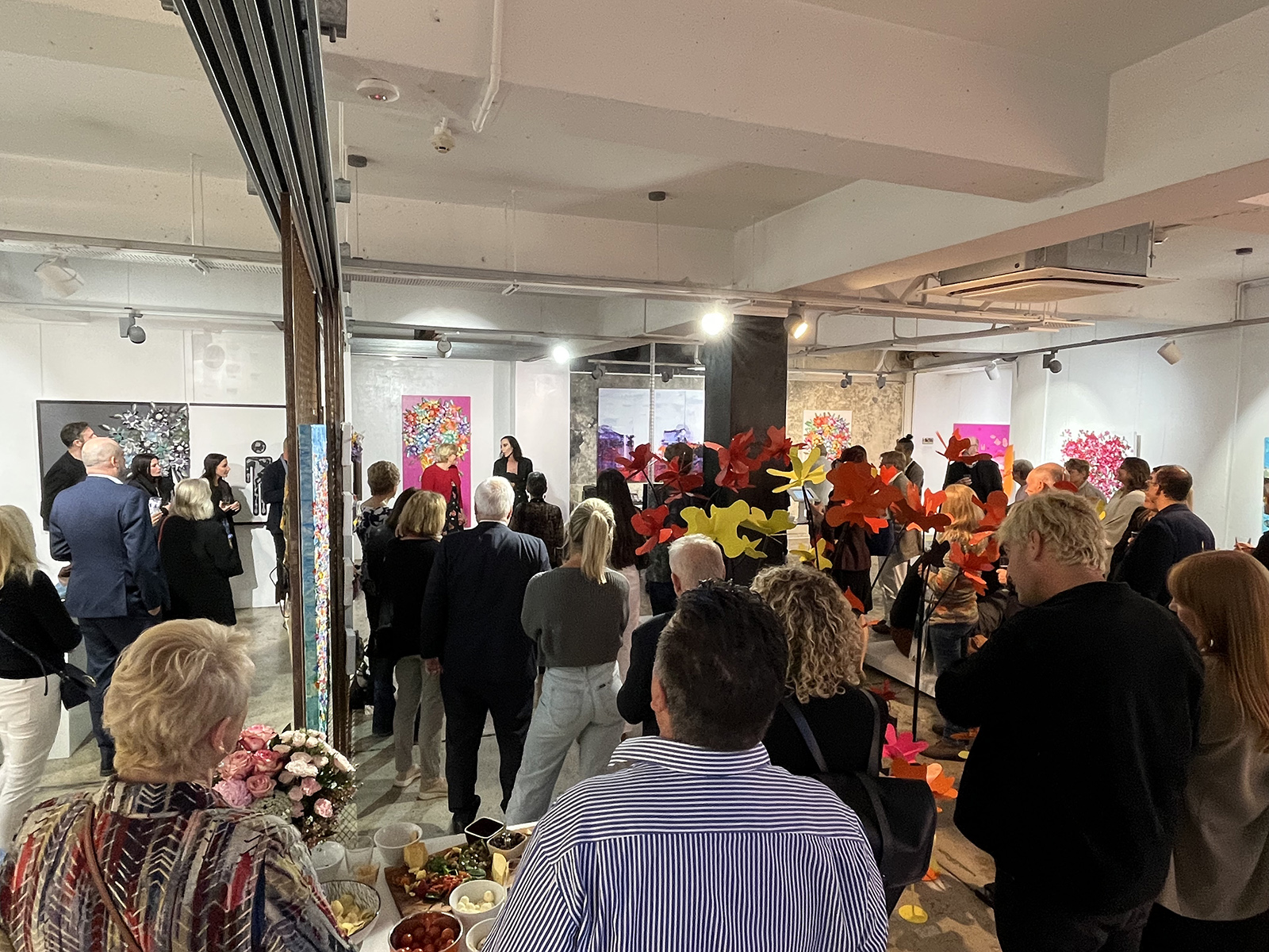 Field Of Flowers – Traffic Jam Galleries